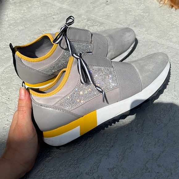 Steve Madden | Shoes | Steve Madden Limited Edition Rhinestone Sneakers ...
